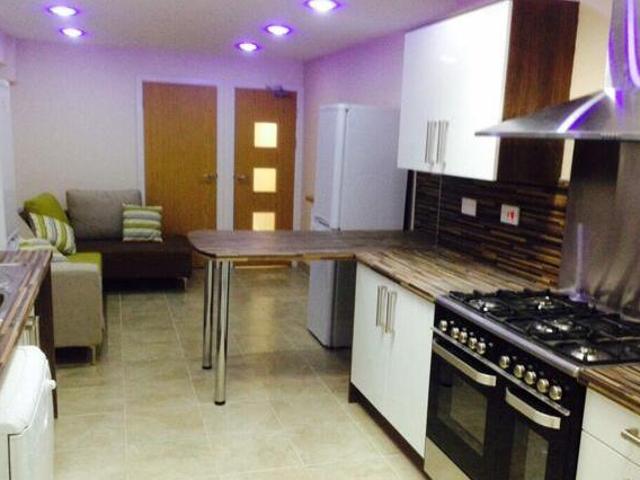 6 Bedroom House For Rent In Selly Oak, Birmingham