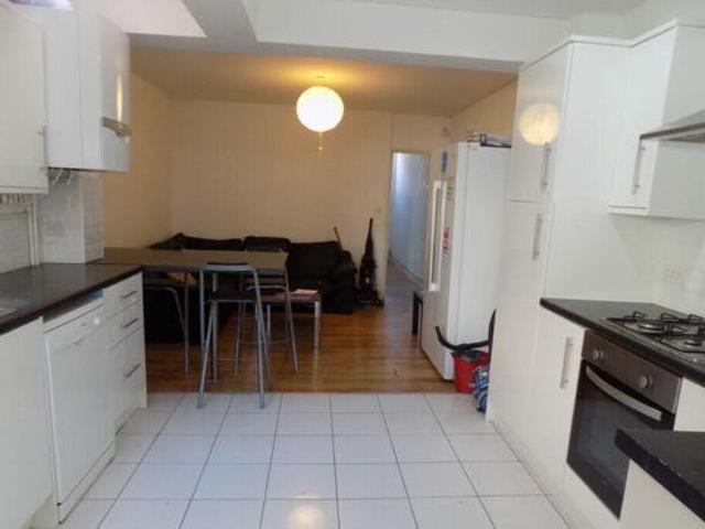 6 Bedroom House For Rent In Selly Oak, Birmingham