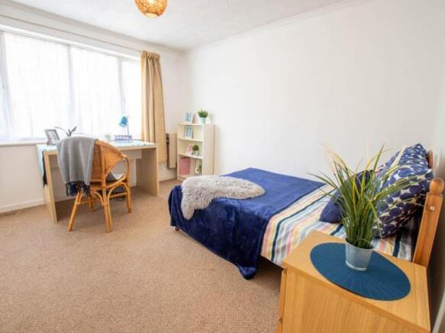 6 bedroom house for rent in Sidney Road, Gillingham, Kent, ME7