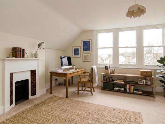 6 bedroom house for rent in Pagoda Avenue, Richmond, TW9