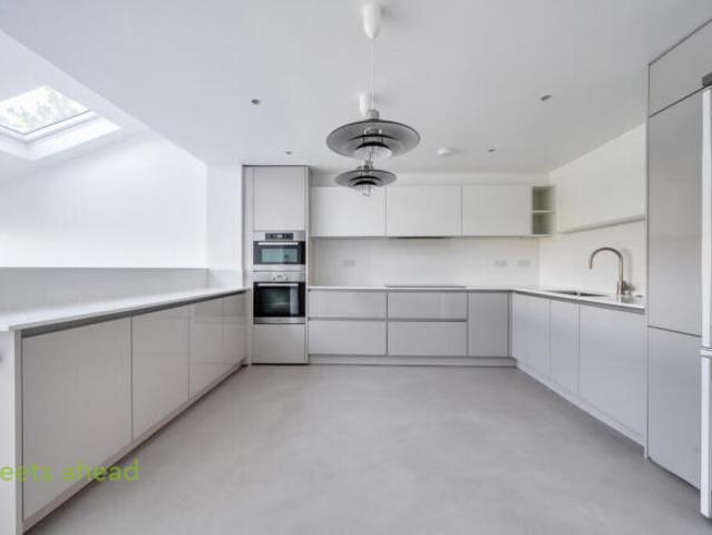 6 bedroom house for rent in Pittville Gardens, London, SE25
