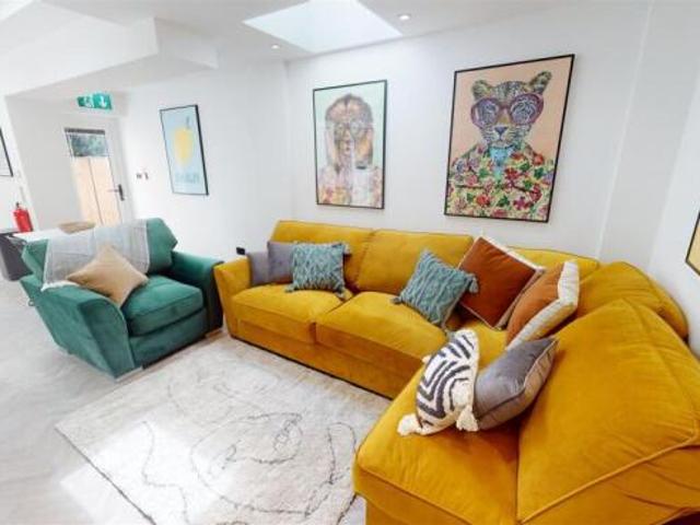 6 bedroom house for rent in Rookery Road, Birmingham, B29