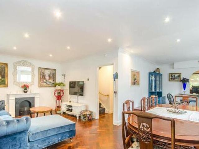 6 Bedroom House For Rent In Wimbledon, London
