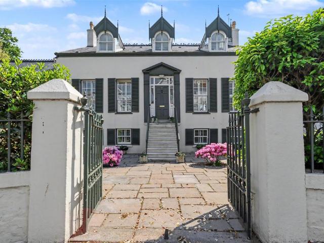 6 bedroom house for sale
