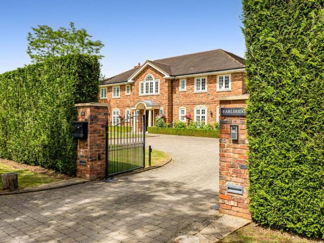 6 bedroom house for sale