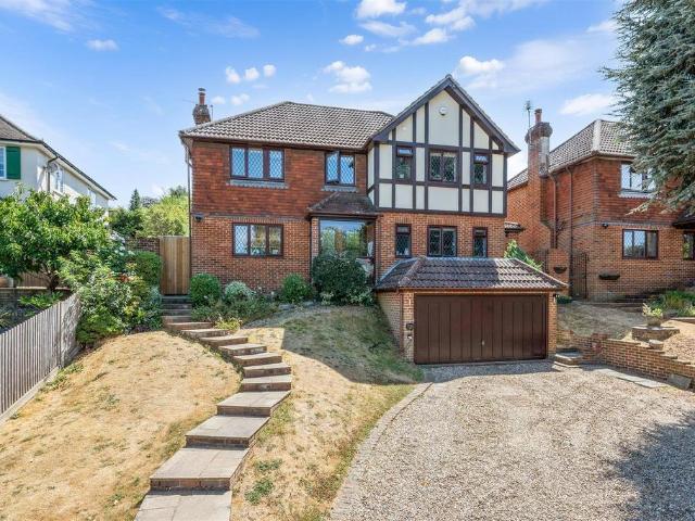 6 bedroom house for sale