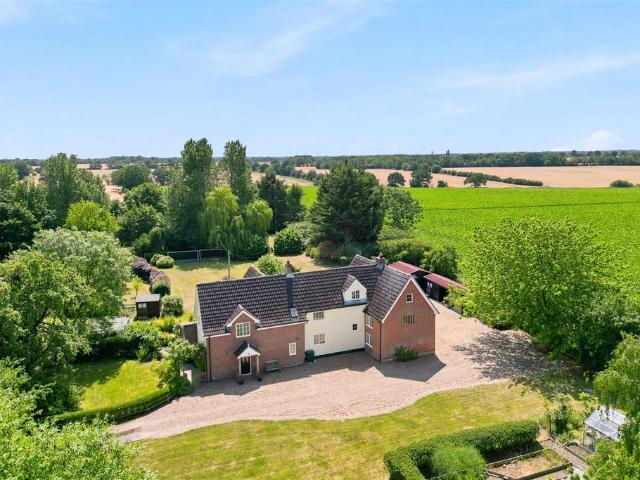 6 bedroom house for sale