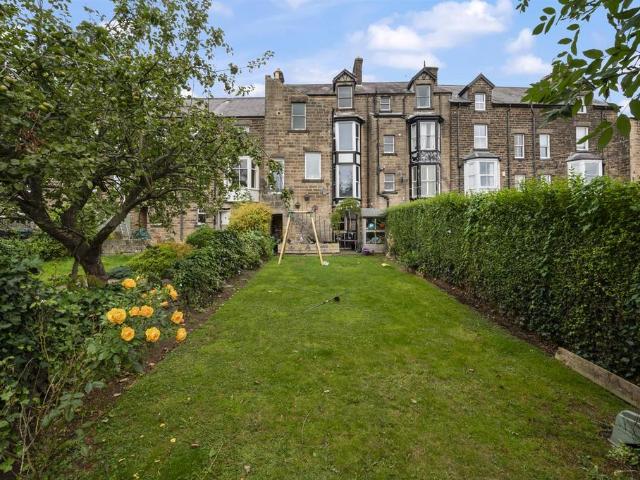 6 bedroom house for sale