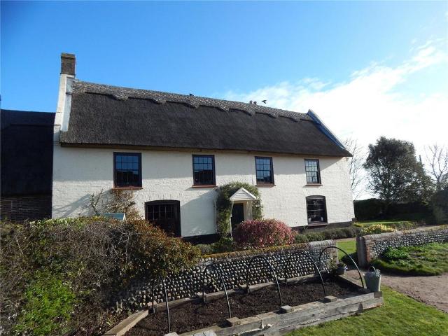 6 bedroom house for sale