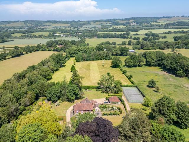 6 bedroom house for sale