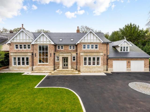6 bedroom house for sale