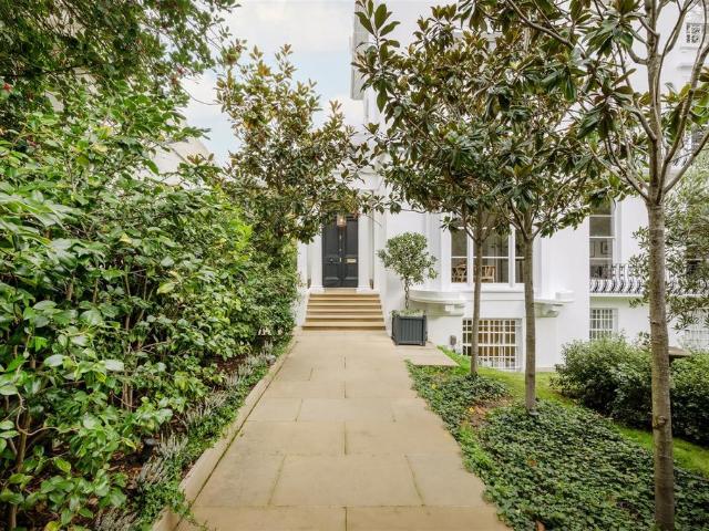 6 bedroom house for sale