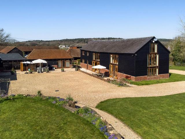 6 bedroom house for sale