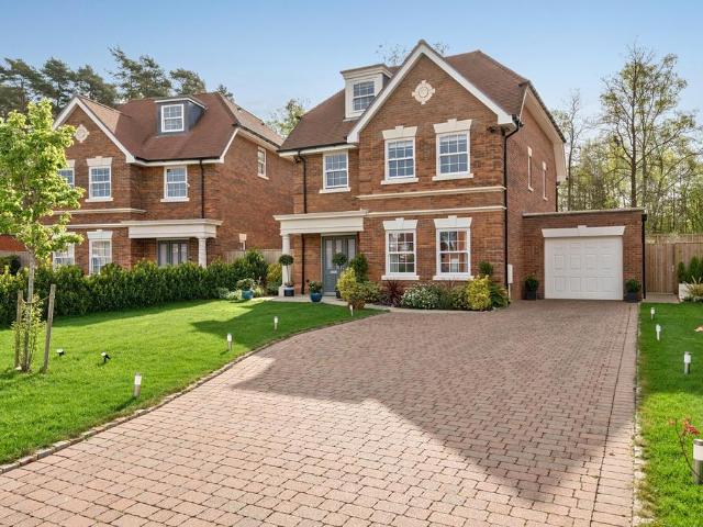 6 bedroom house for sale