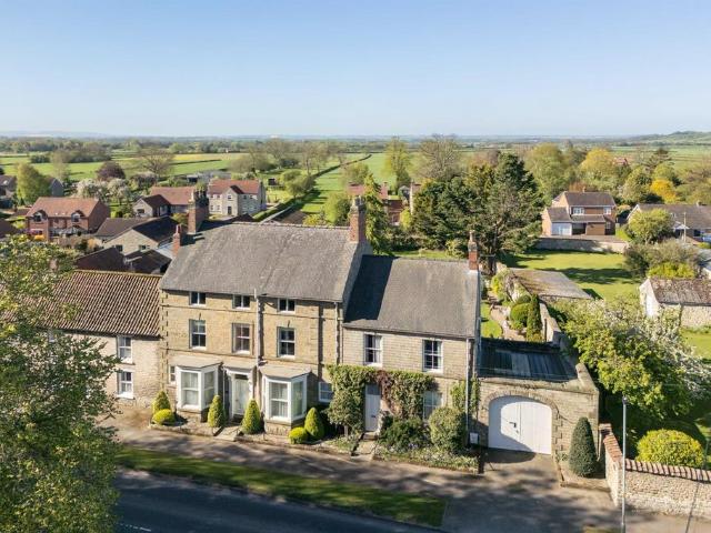 6 bedroom house for sale