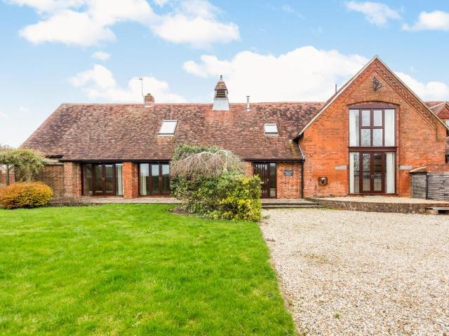 6 bedroom house for sale