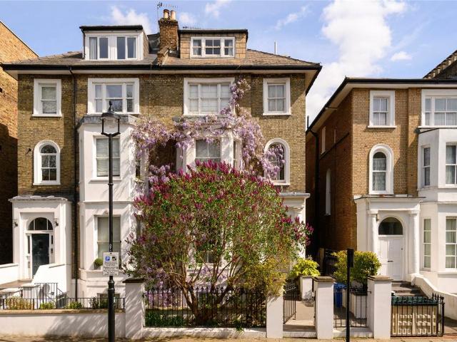 6 bedroom house for sale