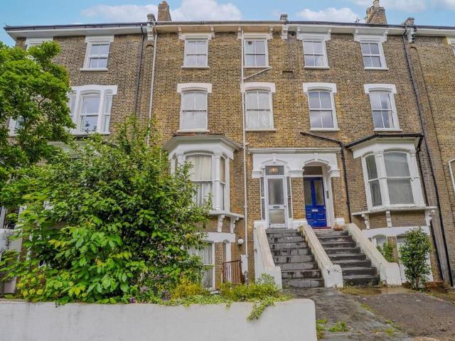 6 bedroom house for sale