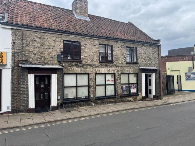 6 bedroom house for sale