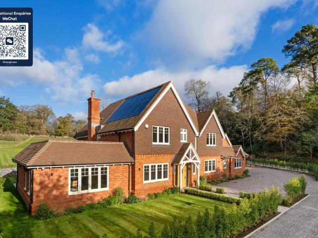 6 bedroom house for sale