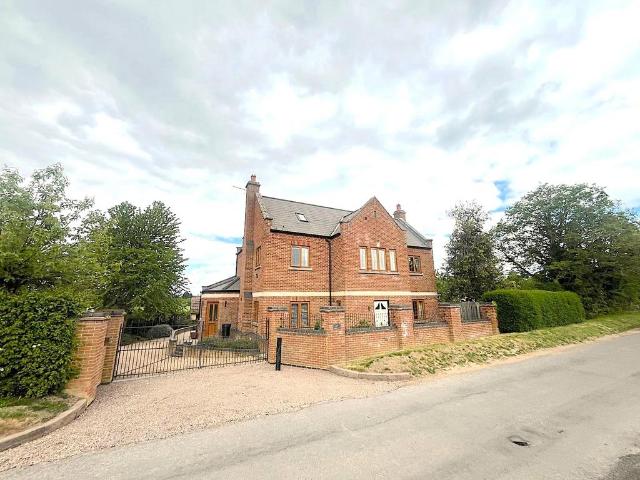 6 bedroom house for sale