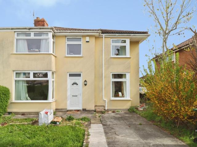 6 bedroom house for sale
