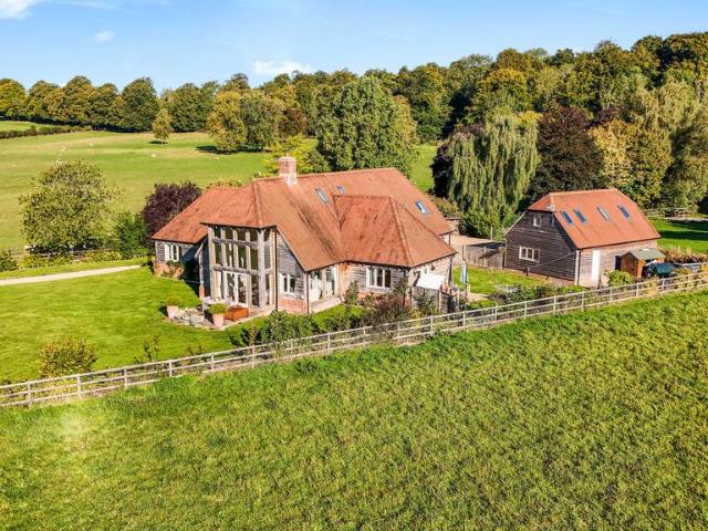 6 bedroom house for sale
