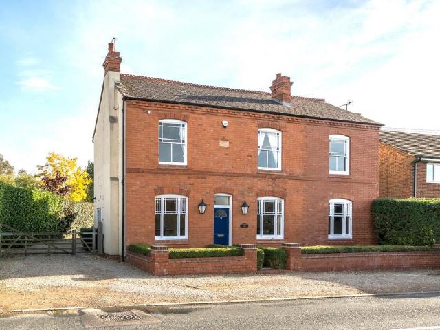 6 bedroom house for sale