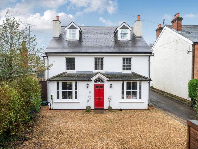 6 bedroom house for sale