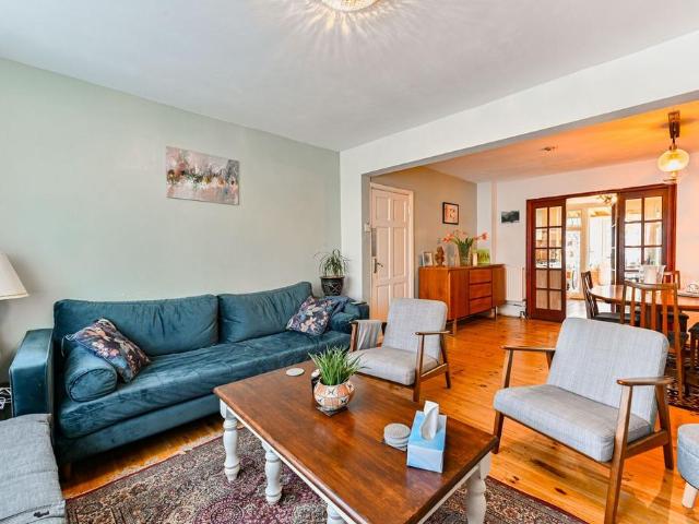 6 bedroom house for sale
