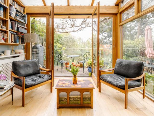 6 bedroom house for sale in Church Crescent, London, N10