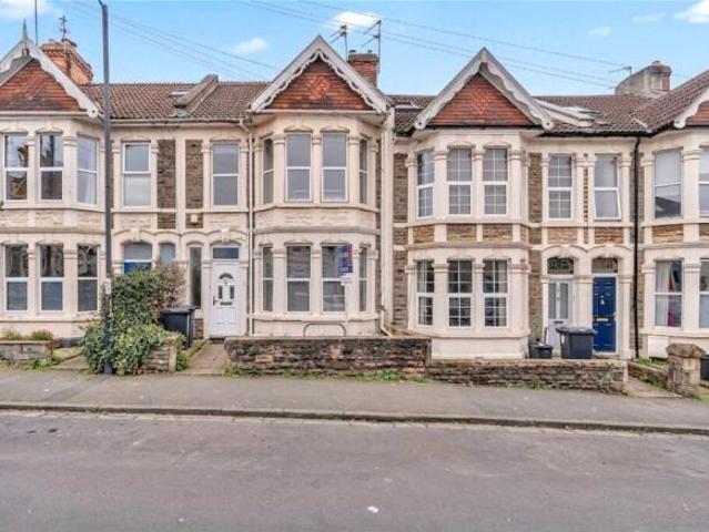 6 bedroom house for sale in Brentry Road, Fishponds, Bristol, BS16