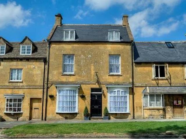 6 bedroom house for sale in High Street Broadway Worcestershire WR12