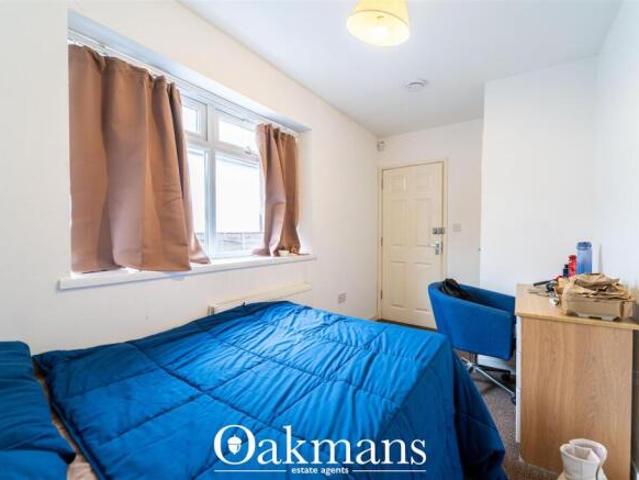 6 bedroom house for sale in Luton Road, Birmingham, West Midlands, B29