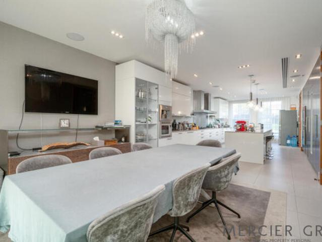 6 bedroom house for sale in Sheldon Avenue, Highgate, N6