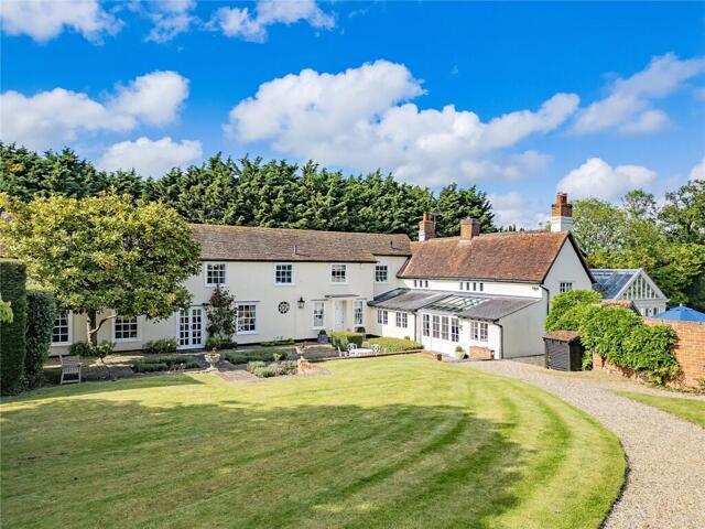 6 Bedroom House Halstead Essex LS101675318