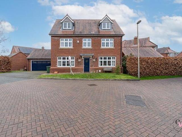 6 Bedroom House Hartford Cheshire 99029574