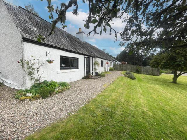 6 Bedroom House Invergarry Invergarry LS99380946