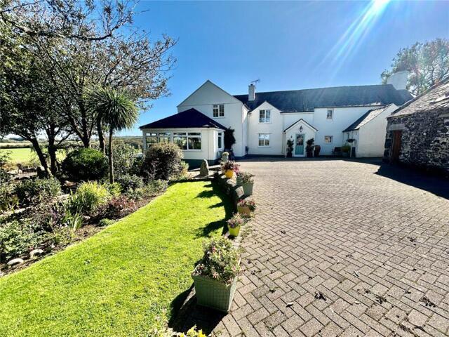 6 Bedroom House Isle Of Anglesey Isle Of Anglesey 100024096