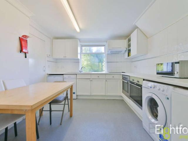 6 Bedroom House Of Multiple Occupation