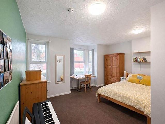 6 Bedroom House Of Multiple Occupation To Rent In Castle Boulevard, Nottingham, NG7