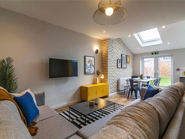 6 Bedroom House Of Multiple Occupation To Rent In Derby Street, Beeston, NG9