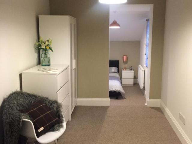 6 bedroom house of multiple occupation to rent