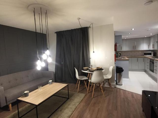 6 bedroom house of multiple occupation to rent