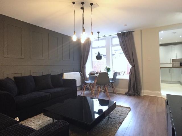 6 bedroom house of multiple occupation to rent