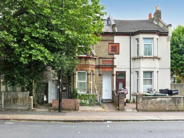 6 bedroom house of multiple occupation for sale