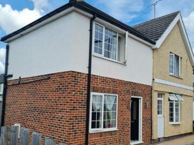 6 Bedroom House Of Multiple Occupation For Sale In Bentley
