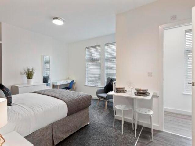 6 bedroom house of multiple occupation for rent in Empress Road, Derby, DE23