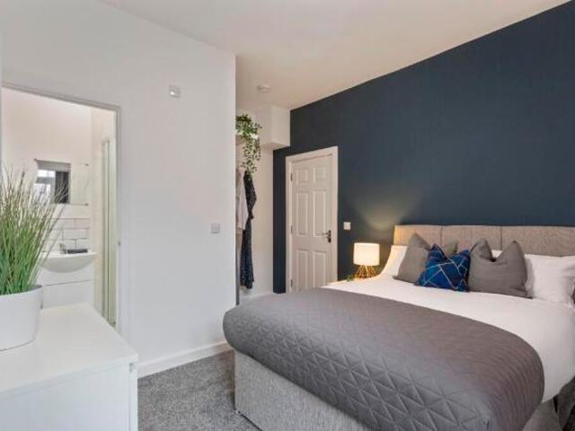 6 bedroom house of multiple occupation for rent in Empress Road, Derby, Derbyshire, DE23