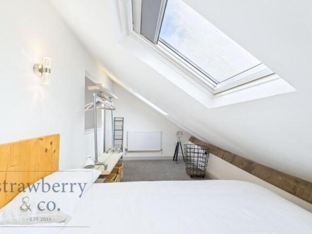 6 bedroom house of multiple occupation for rent in High Street, Kingswood, BS15
